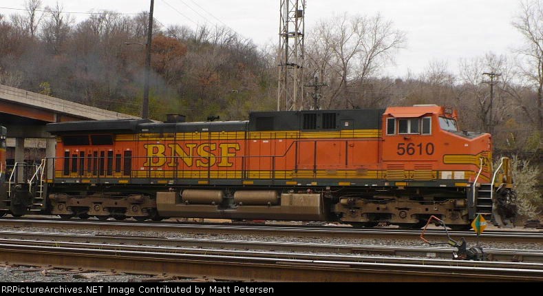 BNSF 5610
